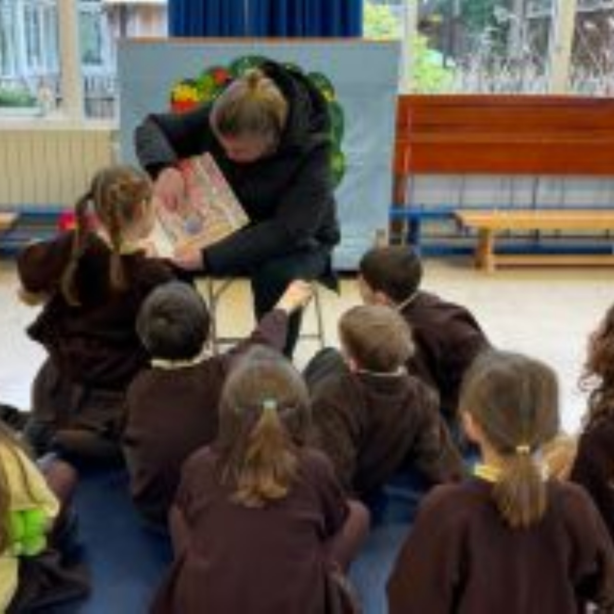 Crawley Ridge Infant School - National Storytelling Week