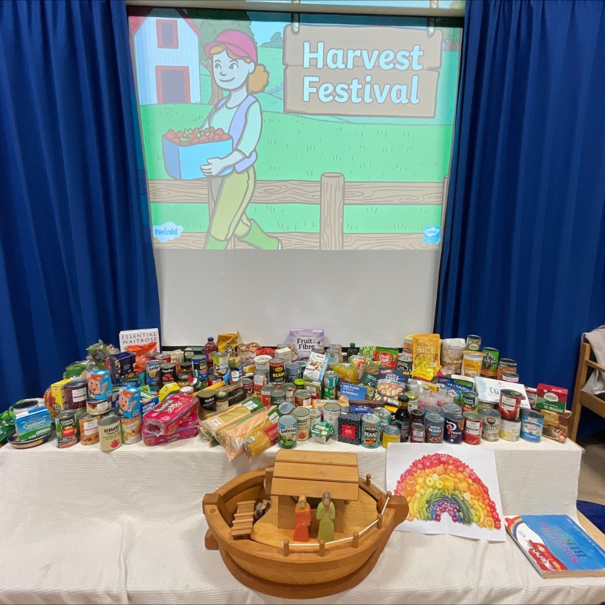 Crawley Ridge Infant School - Harvest Assembly